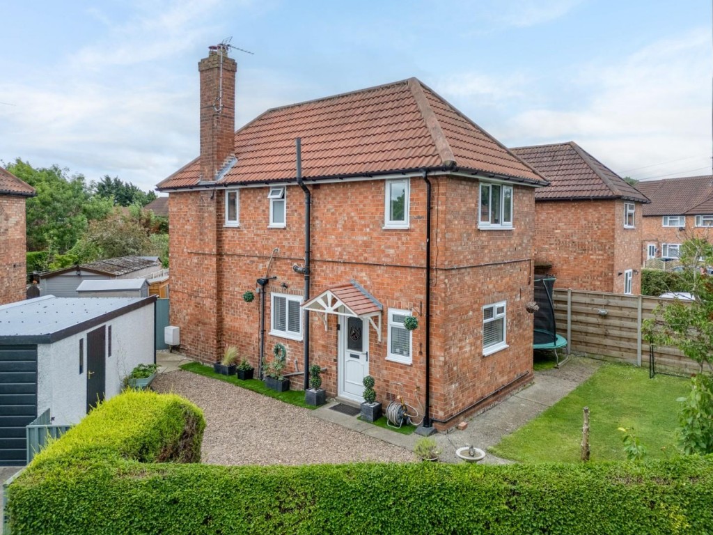 Brecksfield, Skelton, York, 3 bedroom, House - Semi-Detached